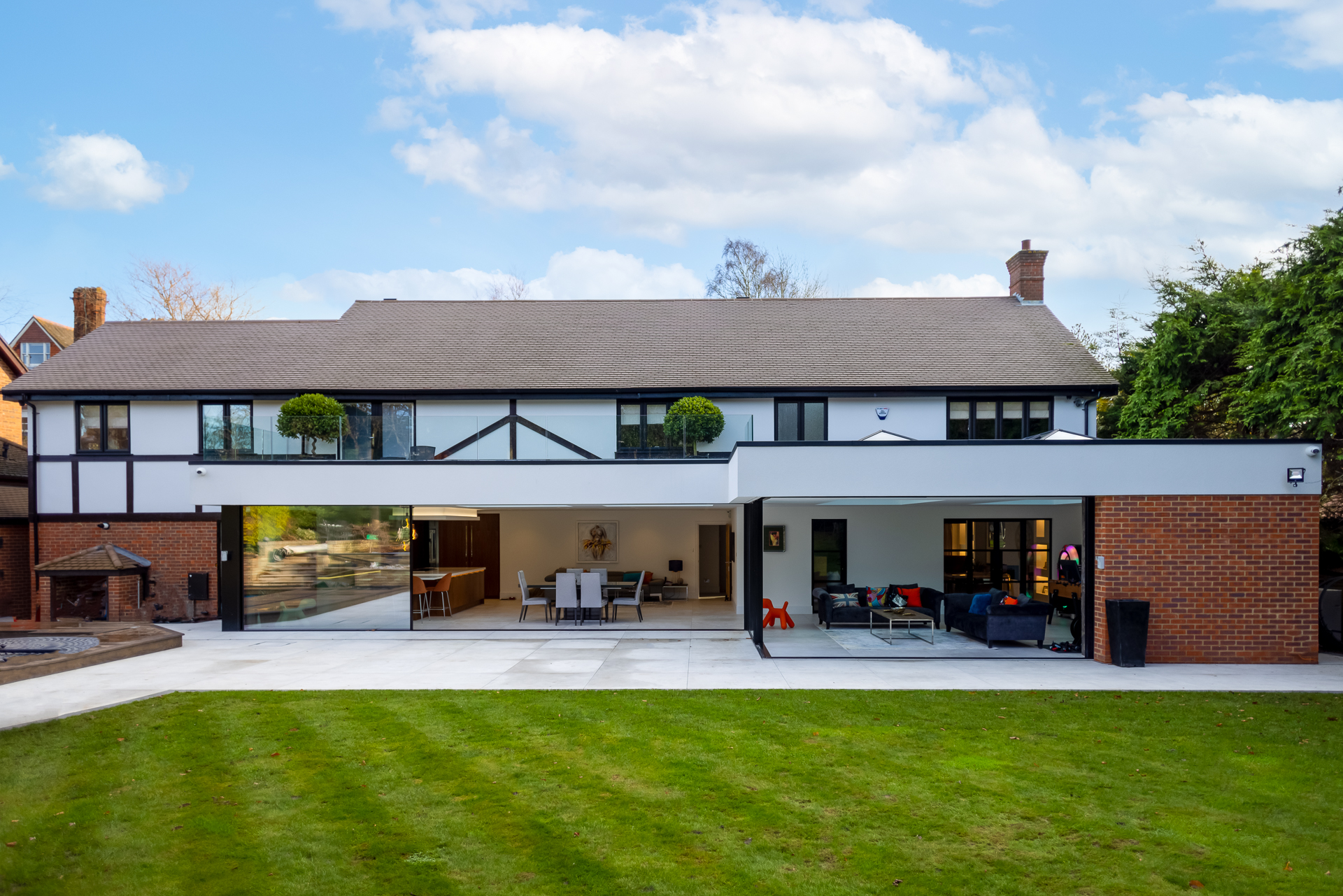 Cookham House - Ultraline